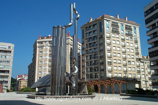 PHOTOS OF MODERN ARCHITECTURE - VIGO BAY. GALICIA. VISIT SPAIN. TOURISM ...