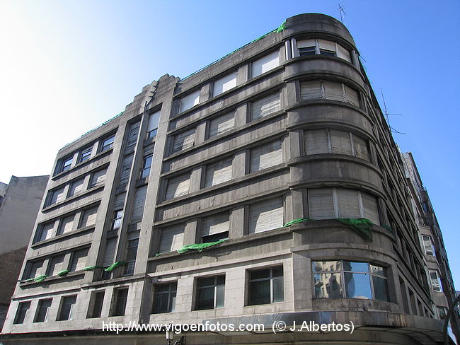 PHOTOS OF BUILDINGS OF RATIONALIST ARCHITECTURE - VIGO BAY. GALICIA ...