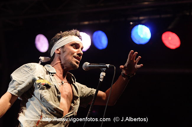 PHOTOS OF MANU CHAO - RADIO BEMBA SOUND SYSTEM - VIGO BAY. GALICIA ...