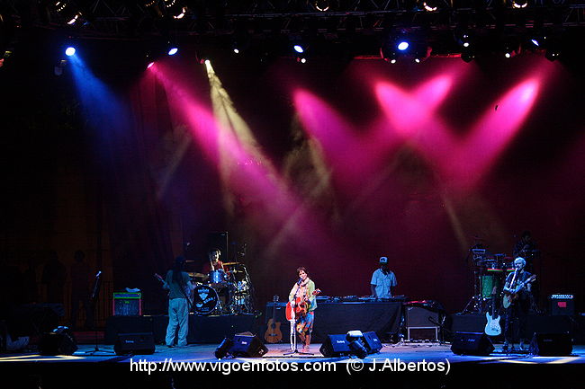 PHOTOS OF THE PRODIGY - CONCERT IN CASTRELOS - VIGO - VIGO BAY. GALICIA ...