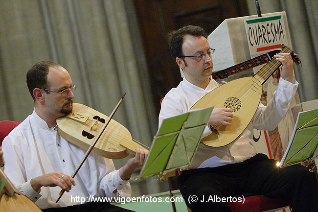 PHOTOS OF GRUPO D EMÚSICA MARTÍN CODAX - SACRED MUSIC CYCLE 2006 - VIGO ...