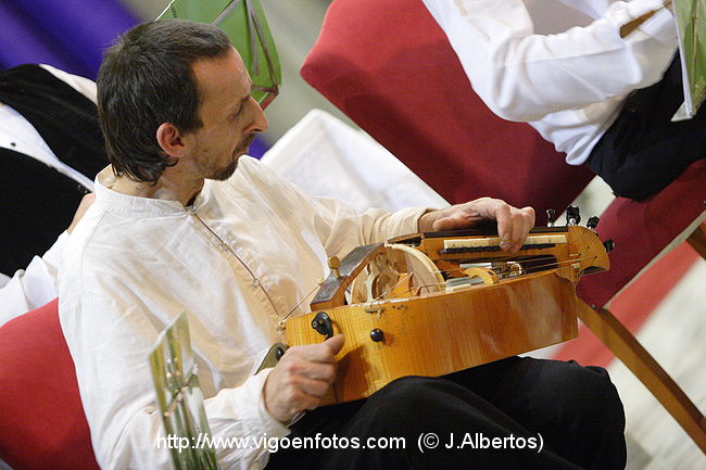 PHOTOS OF GRUPO D EMÚSICA MARTÍN CODAX - SACRED MUSIC CYCLE 2006 - VIGO ...