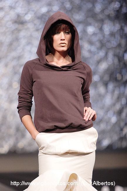 PHOTOS OF FASHION DESIGNER: LUCÍA CASANOVA YÁÑEZ. RUNWAY FASHION OF ...