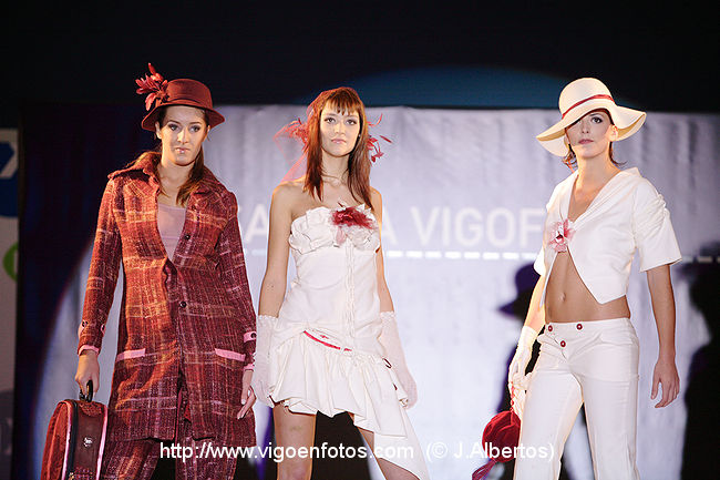PHOTOS OF OLGA DIEZ OLABARRIETA - OLGA DIEZ. RUNWAY FASHION OF YOUNG ...