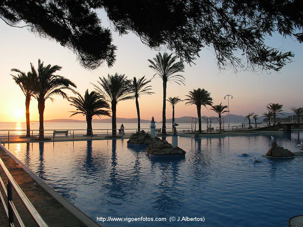 PHOTOS OF SUNSET IN SAMIL BEACH - VIGO - SPAIN - VIGO BAY. GALICIA ...