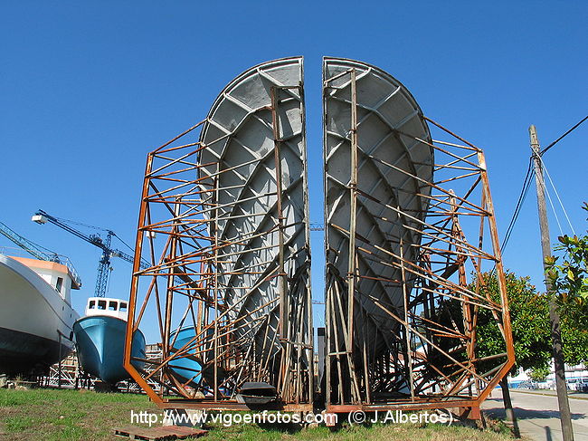 PHOTOS OF SHIPYARDS OF TEIS - VIGO - SPAIN - VIGO BAY. GALICIA. VISIT ...