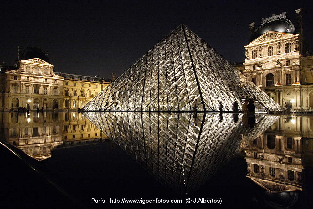 PHOTOS OF LOUVRE MUSEUM - PARIS, FRANCE - MUSÉE DU LOUVRE - IMAGES ...