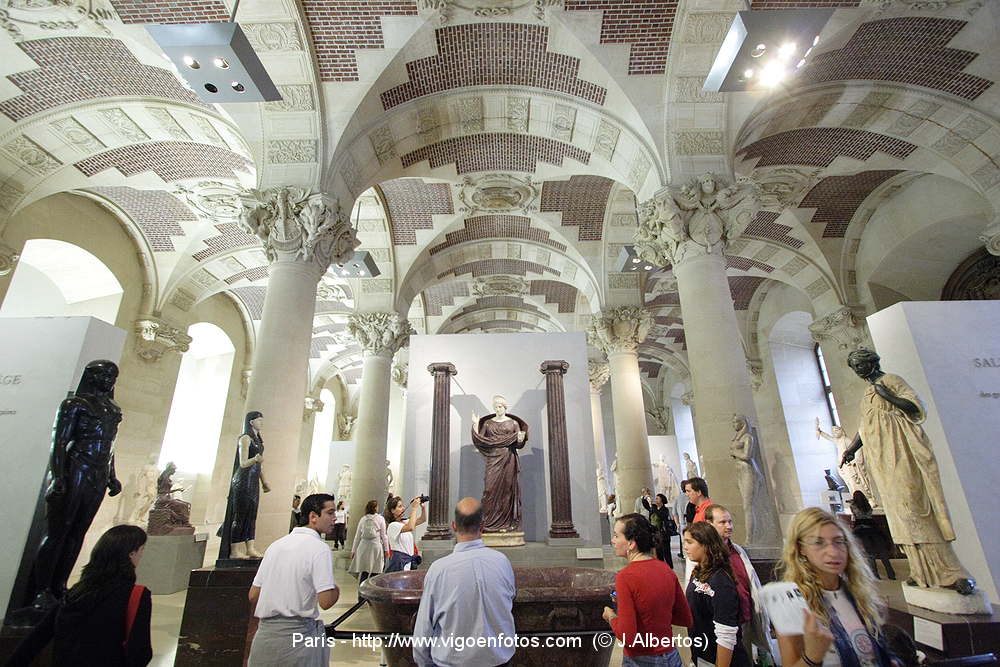PHOTOS OF LOUVRE MUSEUM - GALLERIES - PARIS, FRANCE - MUSÉE DU LOUVRE ...