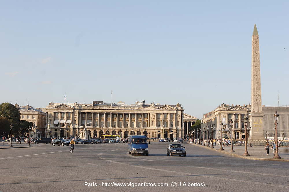 PHOTOS OF PLACE DE LA CONCORDE - PARIS, FRANCE - SQUARE - IMAGES - PICS ...