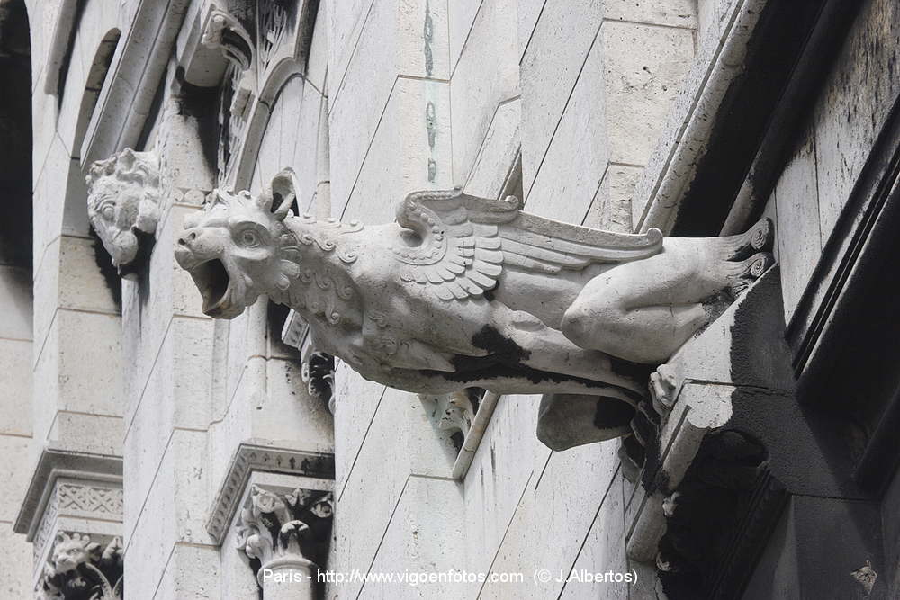 PHOTOS OF GARGOYLES OF THE BASILIQUE DU SACRÉ-COEUR PARIS, FRANCE ...